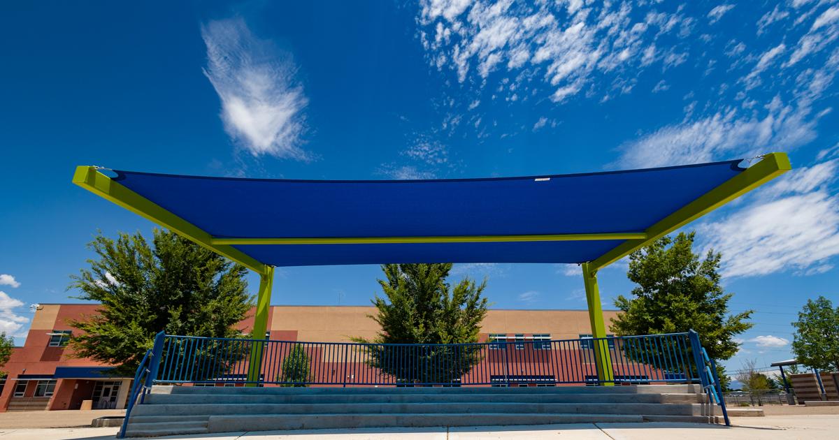Mountain View Elementary School - SkyWays® Cantilever Slanted Shade