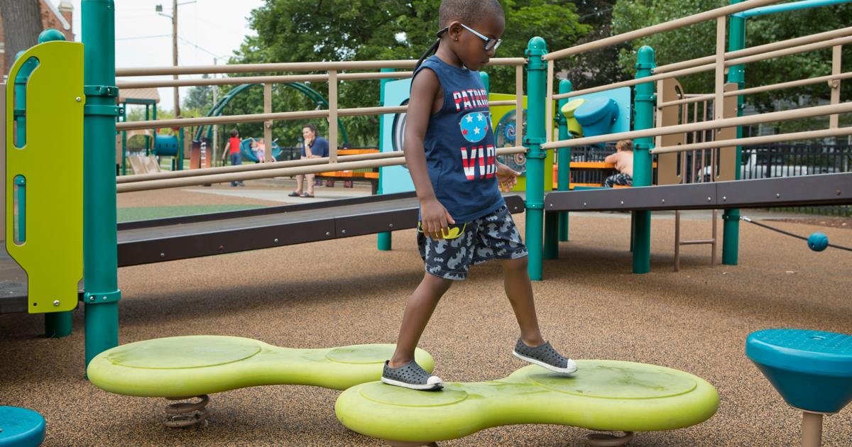 Wobble Pod® Bouncer - Landscape Structures