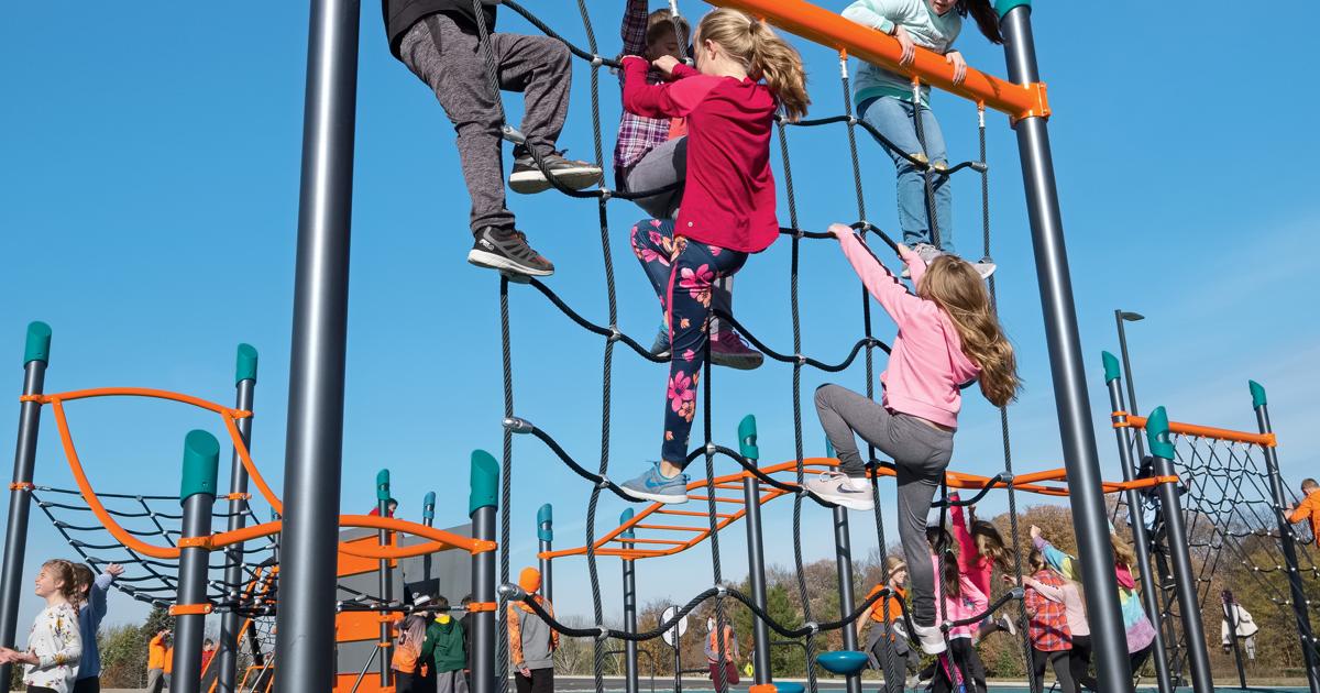 FitCore™ Extreme Vertical Cargo Net Obstacle Climbing Net