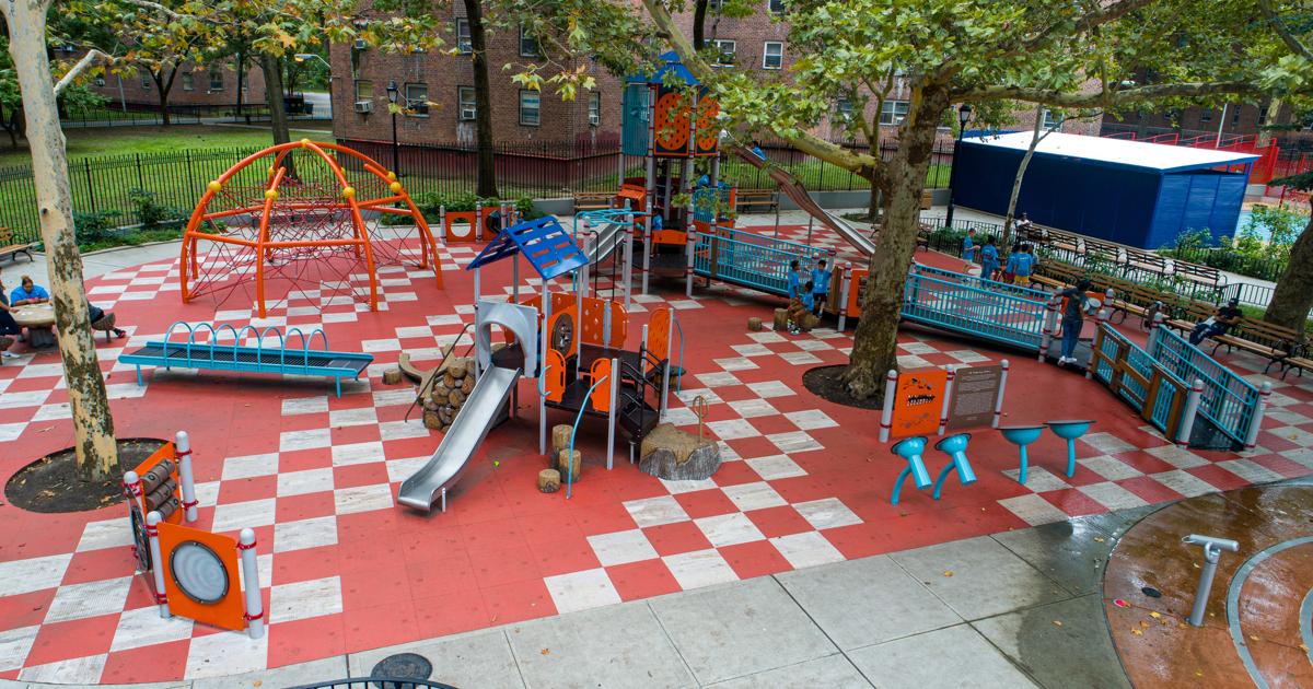 Abraham Lincoln Playground - Inclusive Urban Playground