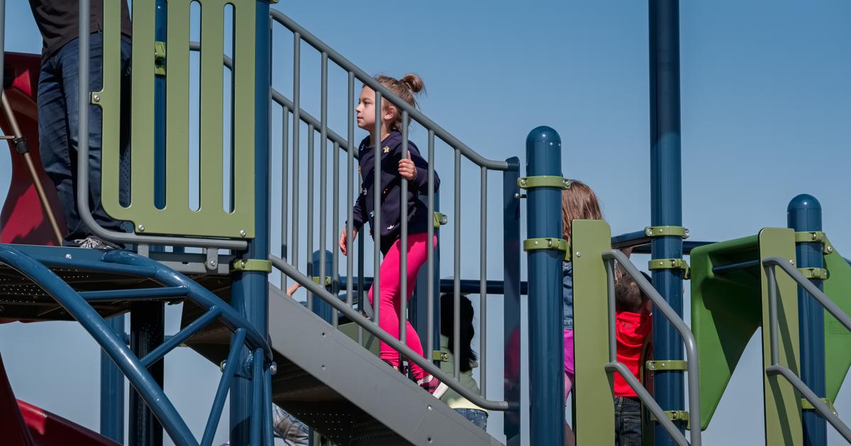 Playground Decks - Landscape Structures