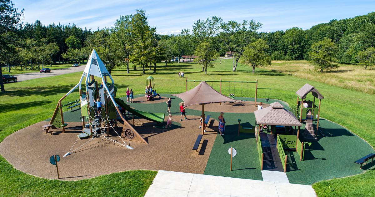 Chestnut Ridge Park - Climb the Summit
