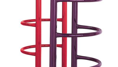 Vertical Pipe Climbers - Traditional Ladder with Rungs