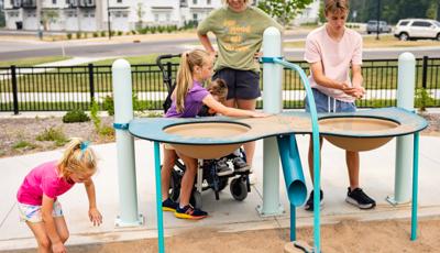 Elevated Sand Table - Accessible Play - Landscape Structures