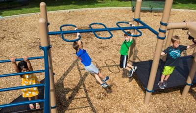 Single Beam Loop Horizontal Ladder - Straight Monkey Bars with Looped ...