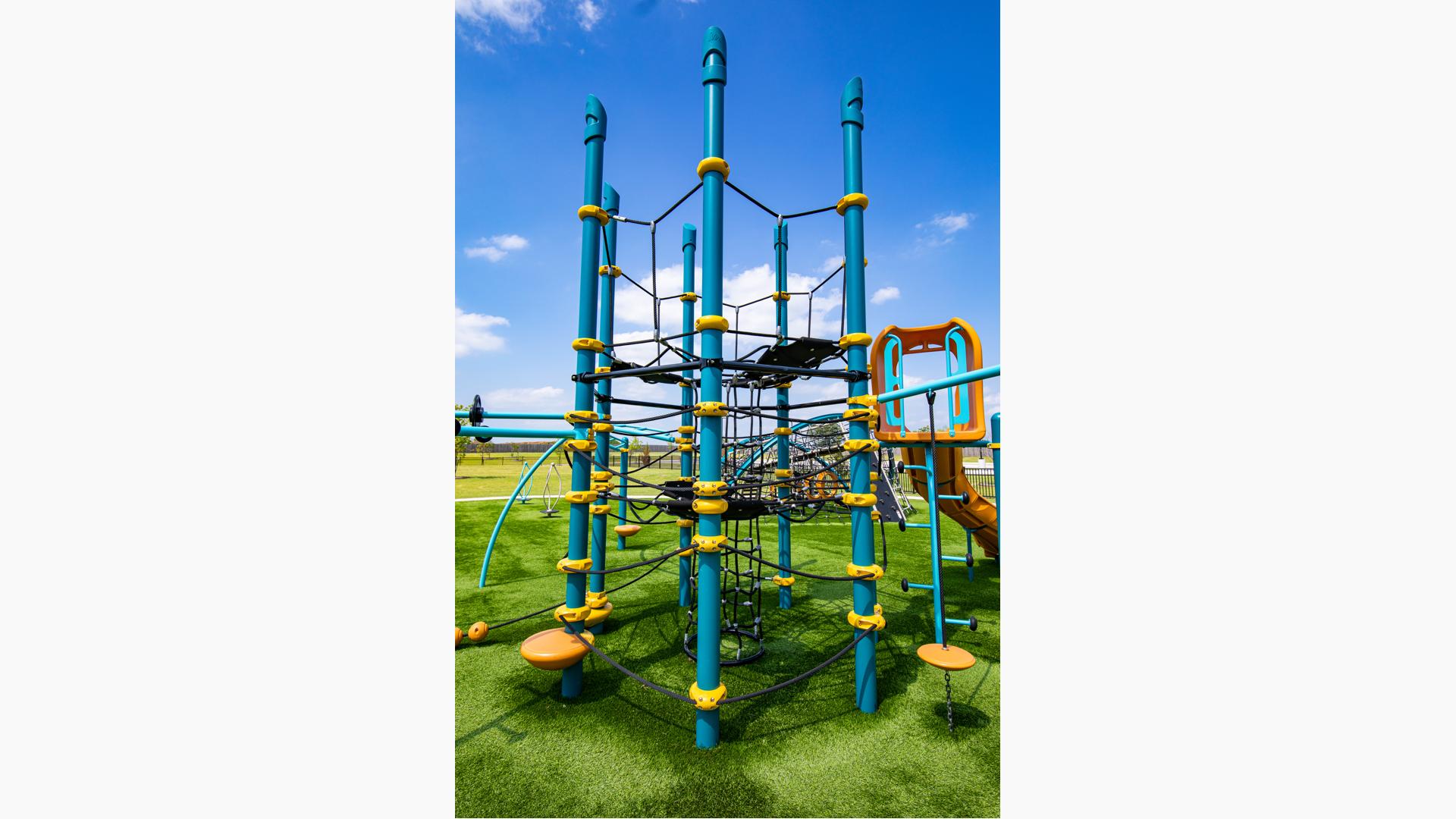 Skyport Climber - Playground Cable Climbing Core Structure