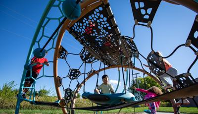 Quantis® A.2 - Net Playground Structure - Landscape Structures