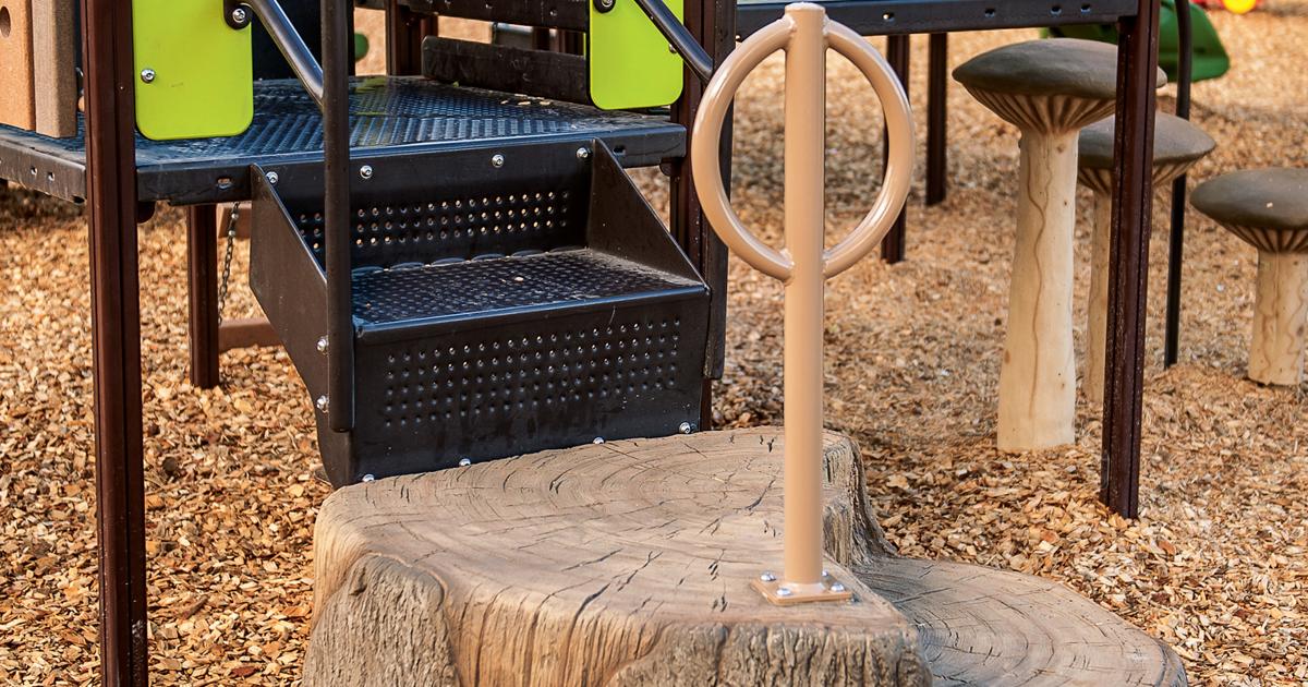 Tree Stump Transfer Module - Landscape Structures