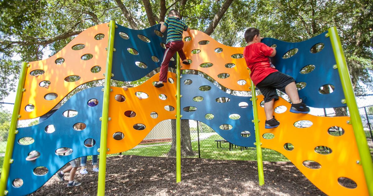 Cascade Climber 4-Panel - Landscape Structures