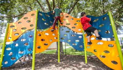 Cascade Climber 4-Panel - Landscape Structures