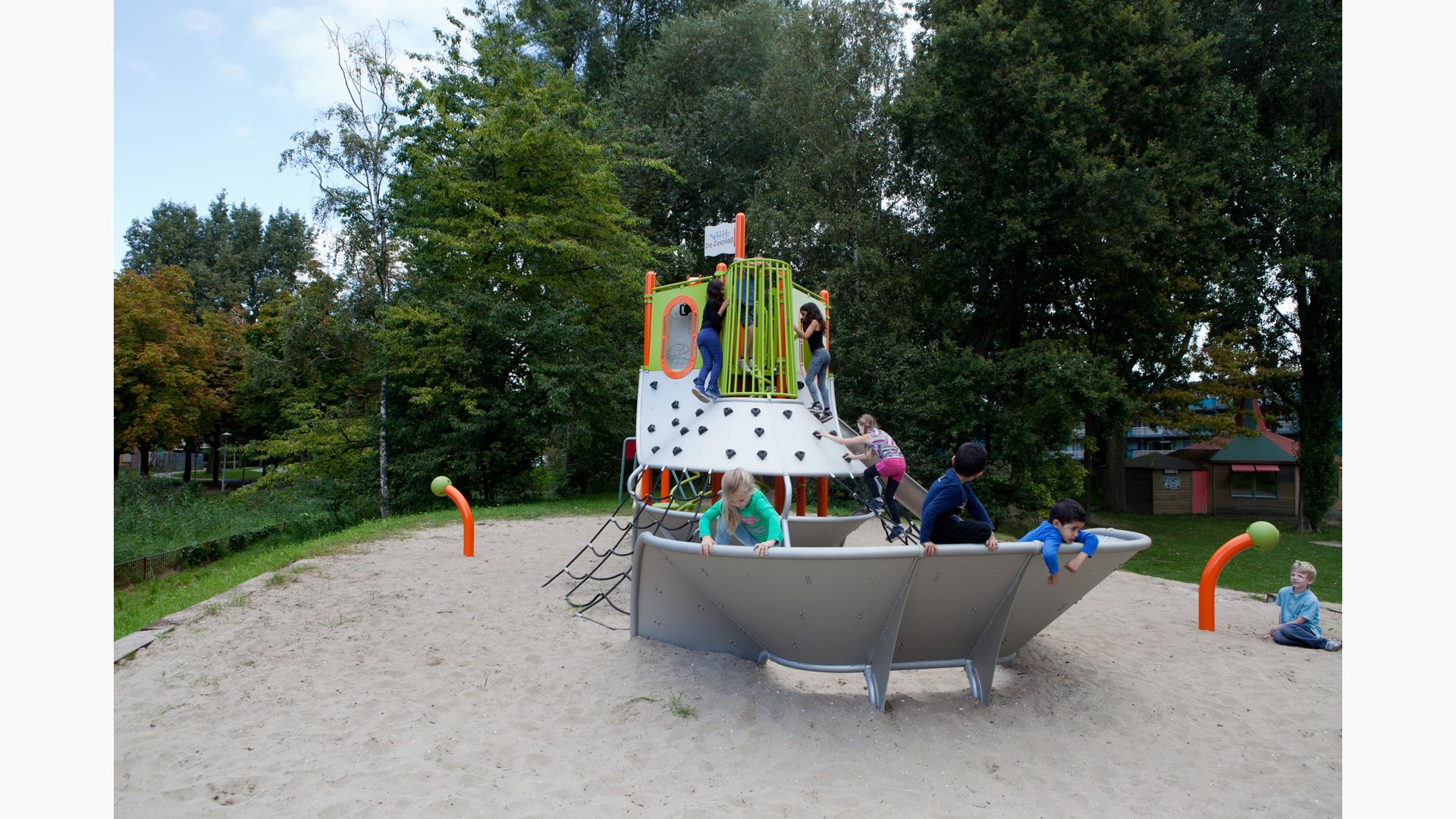 De Zeeslag - Custom Ship Playground