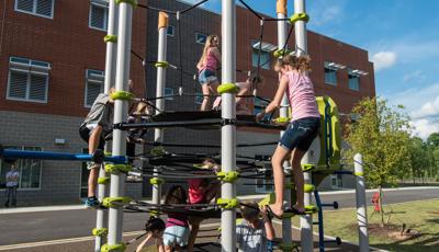 Disc Net™ Climber - Revolutionary Kids' Climbing Structure