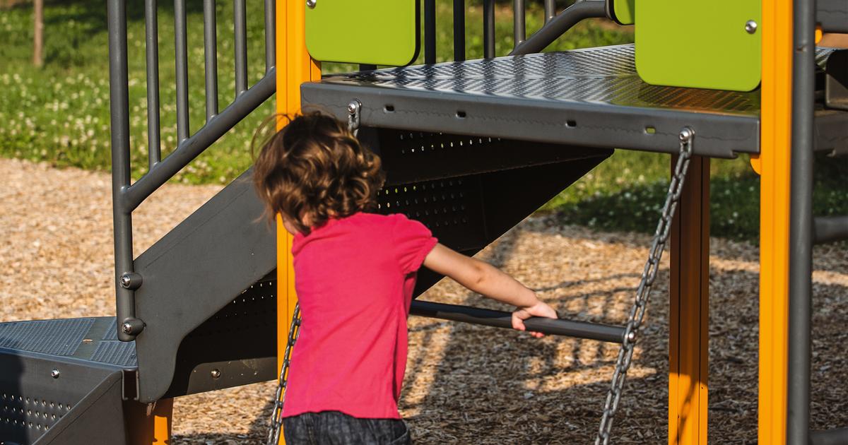 Wiggle Ladder - TenderTuff™ Coated Steel Rungs on Chains