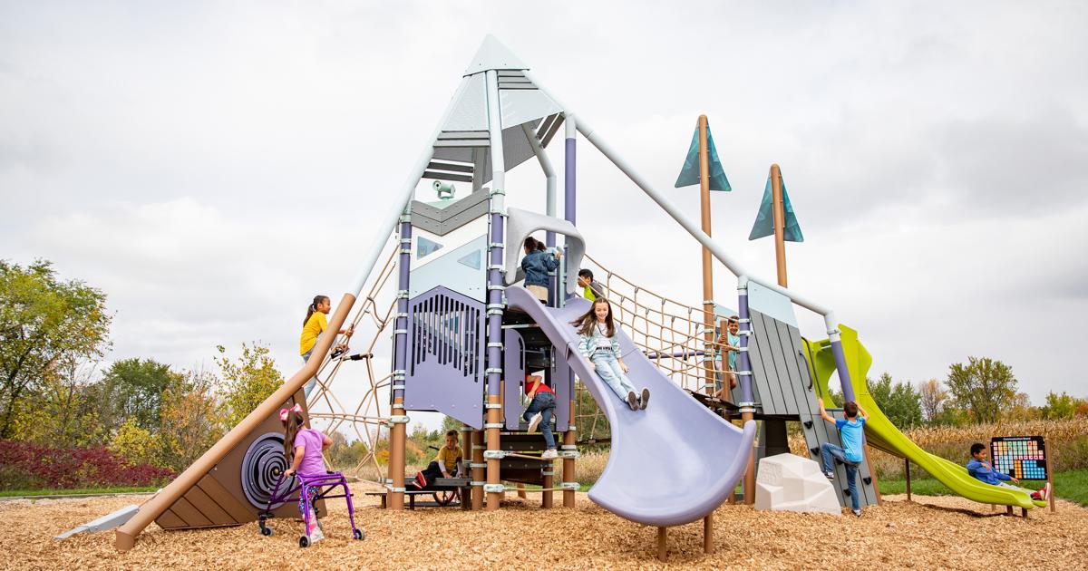 Smart Play® Summit™ Pre-Colored | Landscape Structures