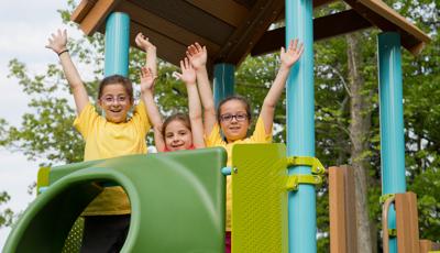12th Line Park - Colorful Playground for All Ages