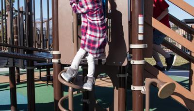 Corkscrew Climber - Spiraled Corkscrew Playground Ladder