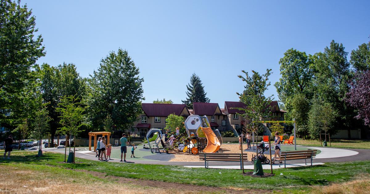 Ash Park - Futuristic Urban Playground Design!