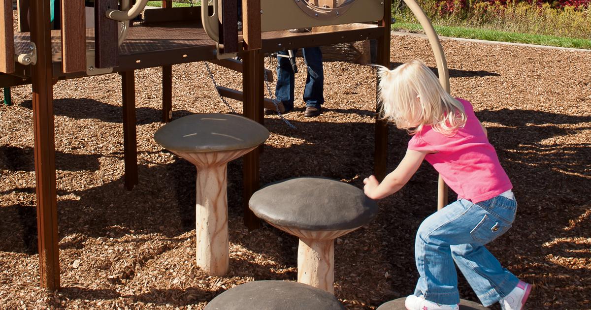 Mushroom Stepper w/Recycled Wood-Grain